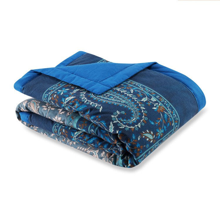 Entdecken Sie das PLAID COMO GRAU|Heimtextilien für Ihr Zuhause|Bassetti